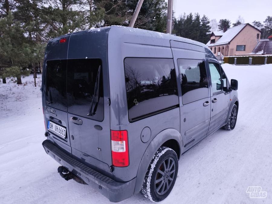 Grey Ford tourneo-connect 2008 in Mazeikiai, with an engine capacity of 1.80 L and mileage of 231 thousand km for 3950 €, photo 20 on AUTOMOTO.COM.LV