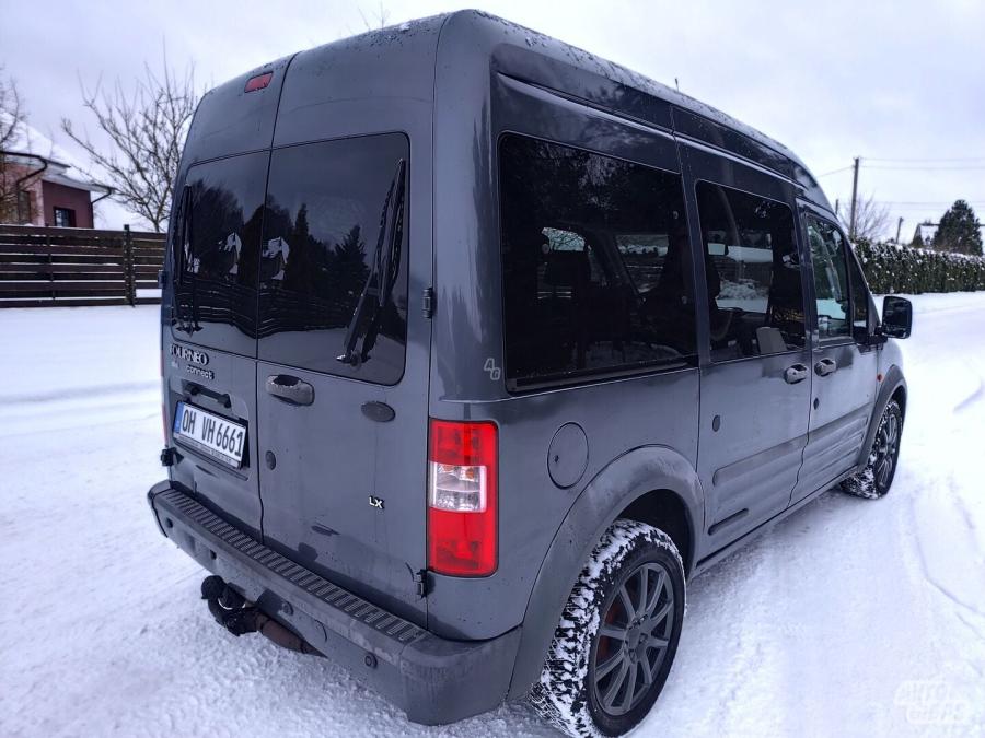 Grey Ford tourneo-connect 2008 in Mazeikiai, with an engine capacity of 1.80 L and mileage of 231 thousand km for 3950 €, photo 24 on AUTOMOTO.COM.LV