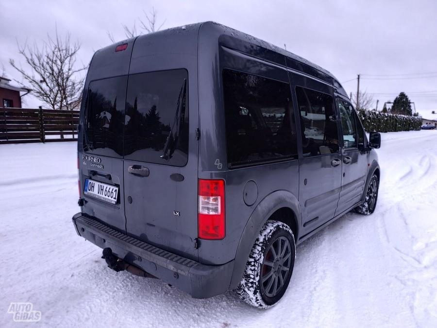 Grey Ford tourneo-connect 2008 in Mazeikiai, with an engine capacity of 1.80 L and mileage of 231 thousand km for 3950 €, photo 26 on AUTOMOTO.COM.LV