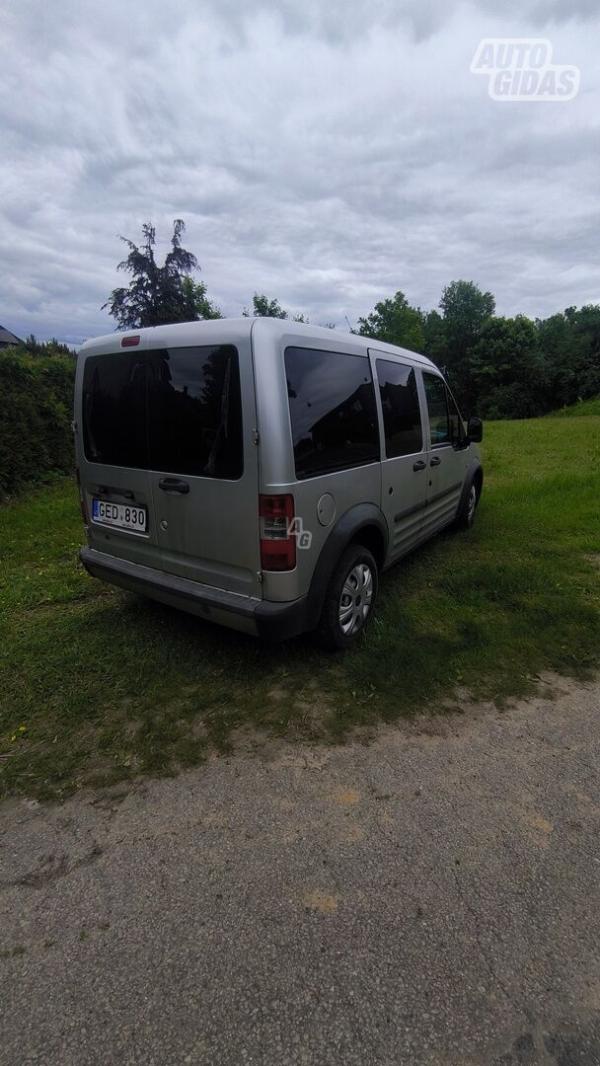 Grey Ford tourneo-connect 2005 in Kaunas, with an engine capacity of 1.80 L and mileage of 239 thousand km for 1050 €, photo 3 on AUTOMOTO.COM.LV