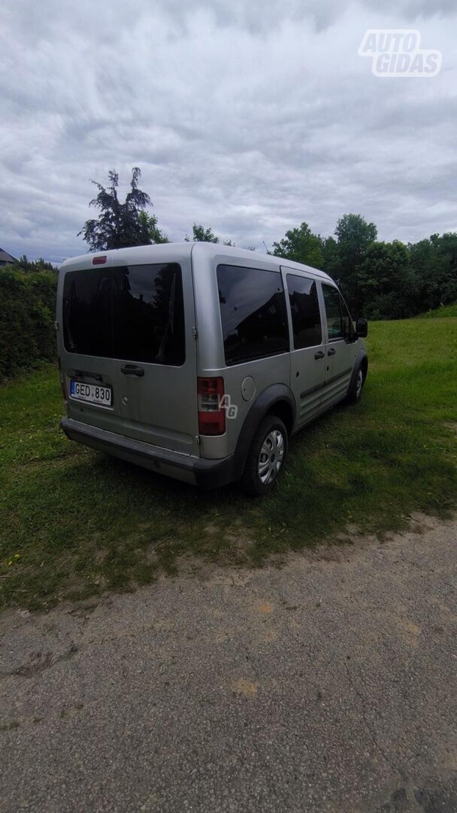 Grey Ford tourneo-connect 2005 in Kaunas, with an engine capacity of 1.80 L and mileage of 239 thousand km for 1050 €, photo 4 on AUTOMOTO.COM.LV