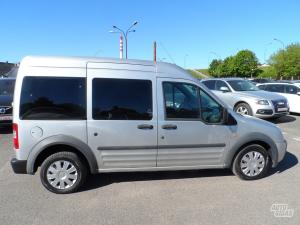 Pelēks Ford tourneo-connect 2008 Klaipėda, ar dzinēja tilpumu 1.70 L un nobraukumu 240 tūkst. km par 2990 €, foto 9 vietnē AUTOMOTO.COM.LV