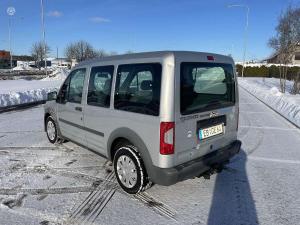 Grey Ford tourneo-connect 2010 in Siauliai, with an engine capacity of 1.75 L and mileage of 200 thousand km for 2850 €, photo 3 on AUTOMOTO.COM.LV