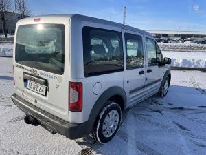 Grey Ford tourneo-connect 2010 in Siauliai, with an engine capacity of 1.75 L and mileage of 200 thousand km for 2850 €, photo 5 on AUTOMOTO.COM.LV