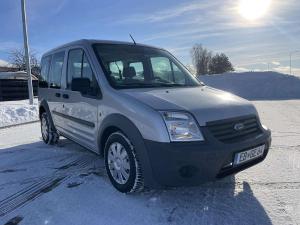Grey Ford tourneo-connect 2010 in Siauliai, with an engine capacity of 1.75 L and mileage of 200 thousand km for 2850 €, photo 7 on AUTOMOTO.COM.LV