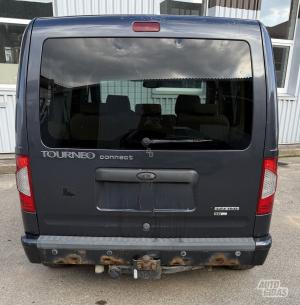 Pelēks Ford tourneo-connect 2010 Šauļi, ar dzinēja tilpumu 1.80 L un nobraukumu 224 tūkst. km par 999 €, foto 5 vietnē AUTOMOTO.COM.LV