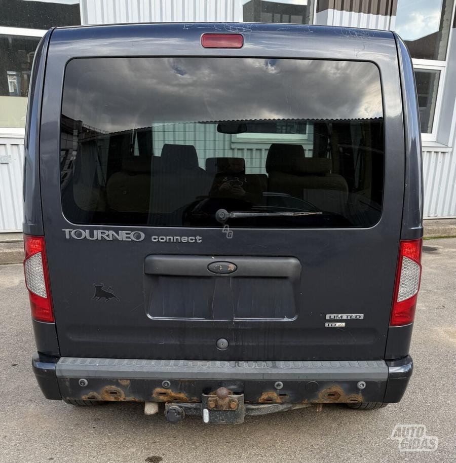 Pelēks Ford tourneo-connect 2010 Šauļi, ar dzinēja tilpumu 1.80 L un nobraukumu 224 tūkst. km par 999 €, foto 5 vietnē AUTOMOTO.COM.LV