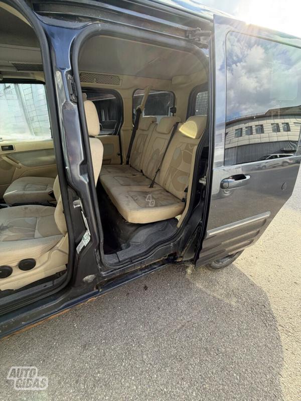 Ford tourneo-connect 2010 Šauļi vietnē Pelēks Ford tourneo-connect 2010 Šauļi, ar dzinēja tilpumu 1.80 L un nobraukumu 224 tūkst. km par 999 €, foto 6 vietnē AUTOMOTO.COM.LV