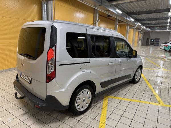 Pelēks Ford tourneo-connect 2014 Klaipėda, ar dzinēja tilpumu 1.60 L un nobraukumu 200 tūkst. km par 6666 €, foto 5 vietnē AUTOMOTO.COM.LV