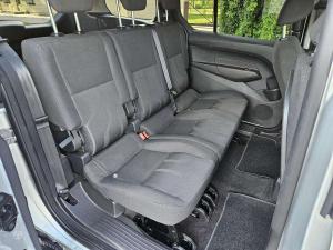 Grey Ford tourneo-connect 2014 in Prienai, with an engine capacity of 1.60 L and mileage of 263 thousand km for 6650 €, photo 11 on AUTOMOTO.COM.LV