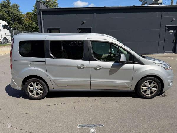 Grey Ford tourneo-connect 2014 in Raseiniai, with an engine capacity of 1.56 L and mileage of 82 thousand km for 10500 €, photo 7 on AUTOMOTO.COM.LV