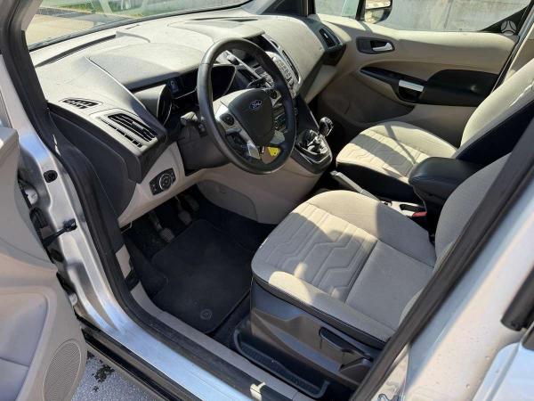 Grey Ford tourneo-connect 2014 in Raseiniai, with an engine capacity of 1.56 L and mileage of 82 thousand km for 10500 €, photo 10 on AUTOMOTO.COM.LV