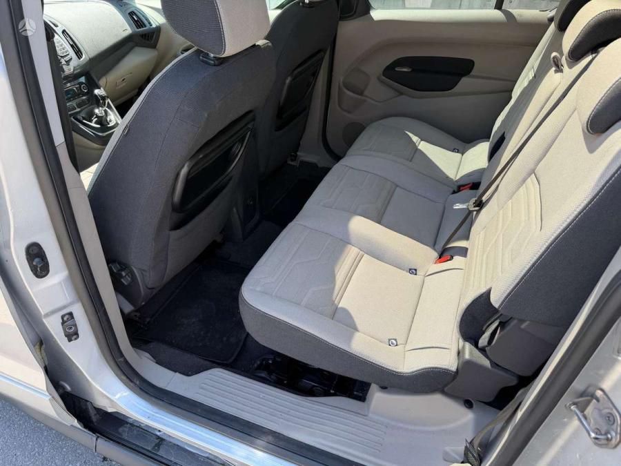 Pelēks Ford tourneo-connect 2014 Raseiniai, ar dzinēja tilpumu 1.56 L un nobraukumu 82 tūkst. km par 10500 €, foto 15 vietnē AUTOMOTO.COM.LV