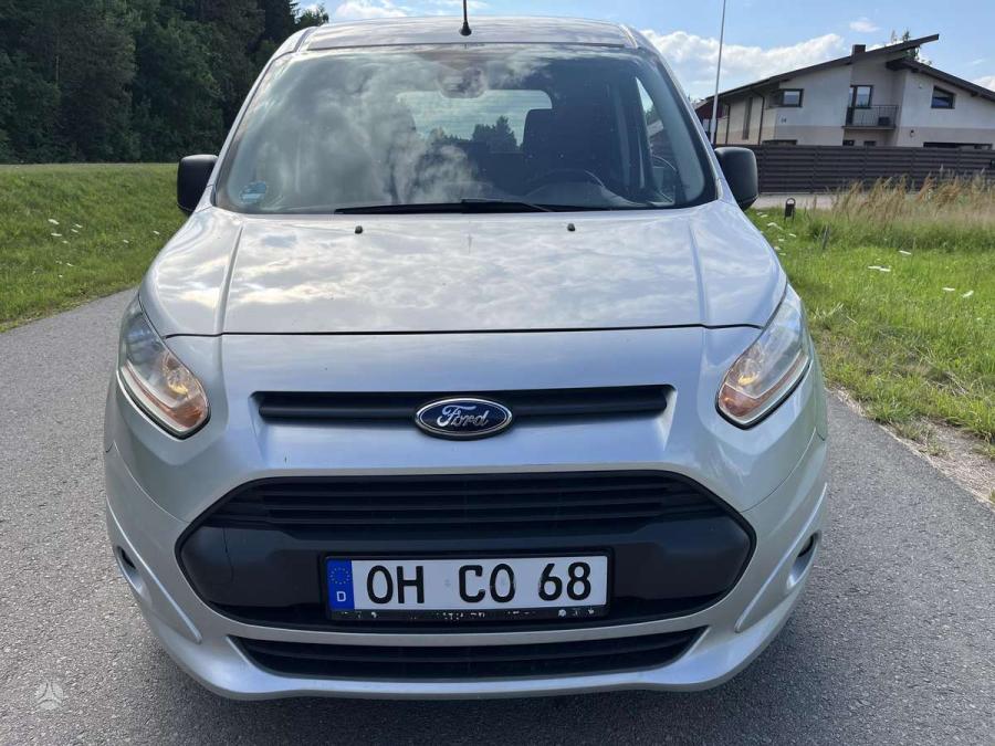 Grey Ford tourneo-connect 2014 in Plunge, with an engine capacity of 1.56 L and mileage of 156 thousand km for 6500 €, photo 4 on AUTOMOTO.COM.LV
