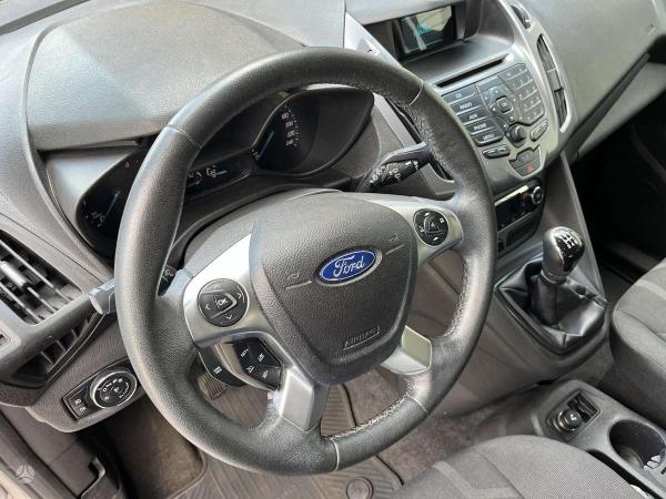Grey Ford tourneo-connect 2014 in Plunge, with an engine capacity of 1.56 L and mileage of 156 thousand km for 6500 €, photo 10 on AUTOMOTO.COM.LV