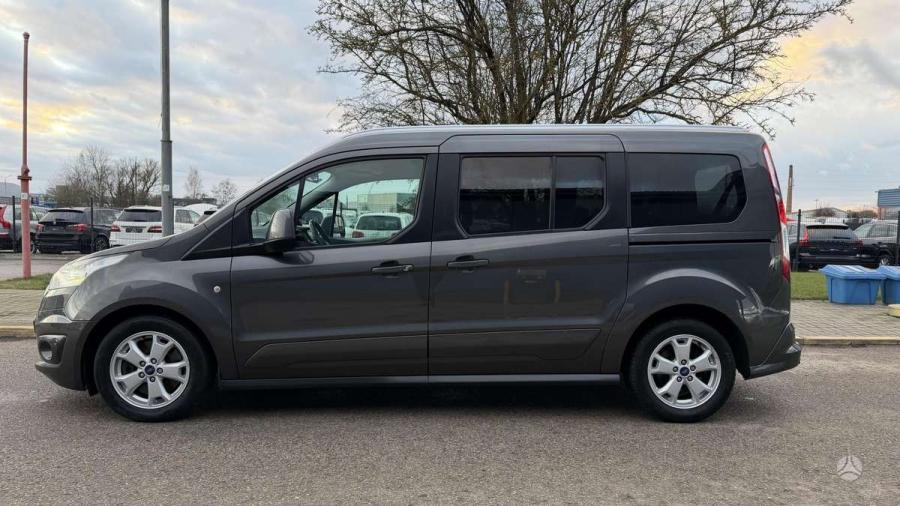 Pelēks Ford tourneo-connect 2015 Marijampole, ar dzinēja tilpumu 1.50 L un nobraukumu 220 tūkst. km par 9400 €, foto 13 vietnē AUTOMOTO.COM.LV