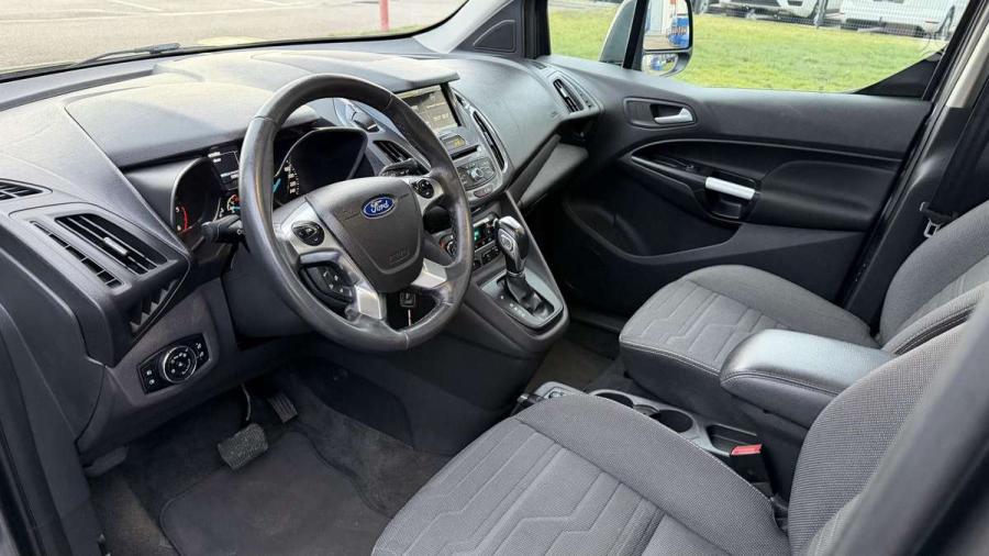 Pelēks Ford tourneo-connect 2015 Marijampole, ar dzinēja tilpumu 1.50 L un nobraukumu 220 tūkst. km par 9400 €, foto 17 vietnē AUTOMOTO.COM.LV