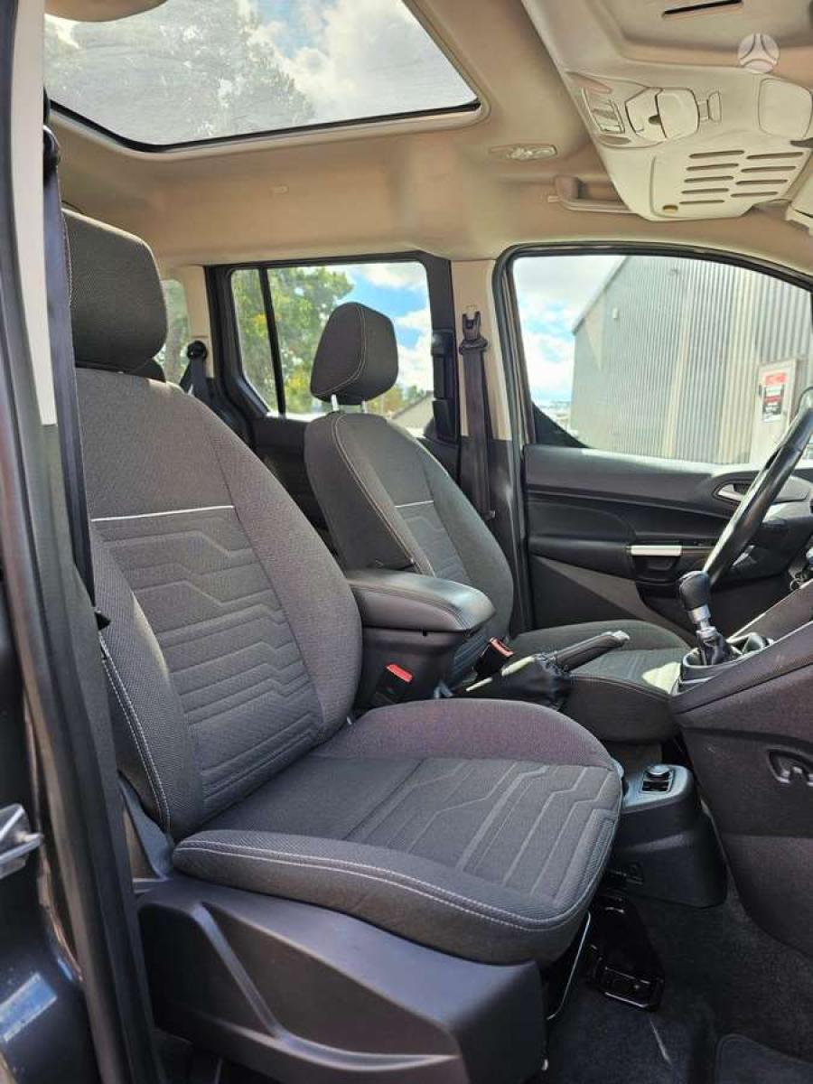 Pelēks Ford tourneo-connect 2015 Šauļi, ar dzinēja tilpumu 1.00 L un nobraukumu 195 tūkst. km par 5750 €, foto 23 vietnē AUTOMOTO.COM.LV