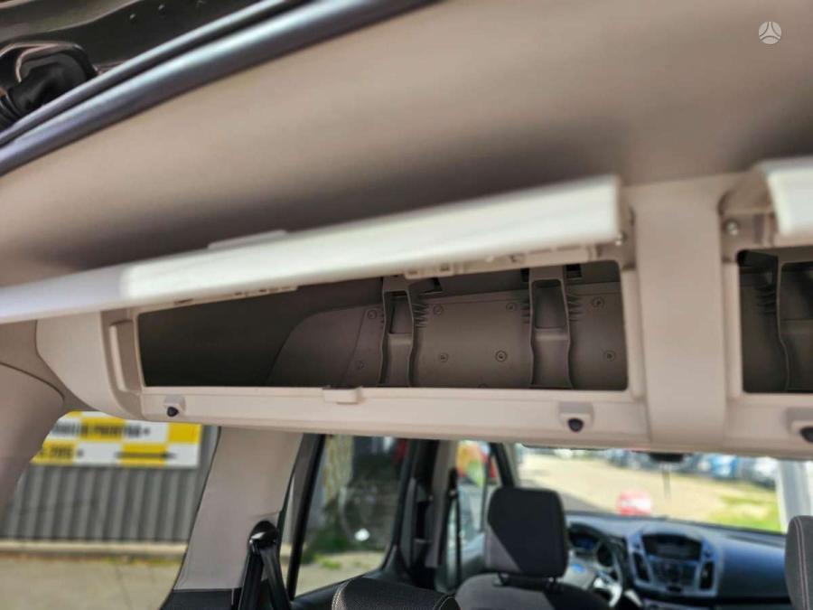 Pelēks Ford tourneo-connect 2015 Šauļi, ar dzinēja tilpumu 1.00 L un nobraukumu 195 tūkst. km par 5750 €, foto 26 vietnē AUTOMOTO.COM.LV