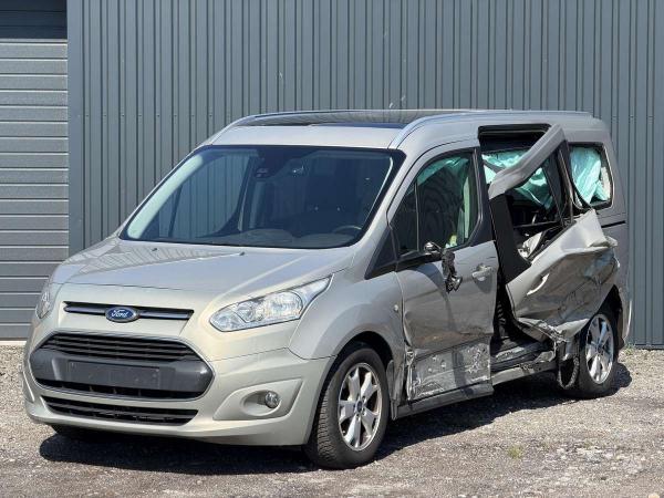 Pelēks Ford tourneo-connect 2016 Kauņa, ar dzinēja tilpumu 1.50 L un nobraukumu 369 tūkst. km par 3200 €, foto 3 vietnē AUTOMOTO.COM.LV