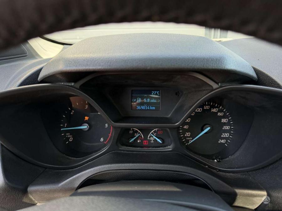 Pelēks Ford tourneo-connect 2016 Kauņa, ar dzinēja tilpumu 1.50 L un nobraukumu 369 tūkst. km par 3200 €, foto 20 vietnē AUTOMOTO.COM.LV