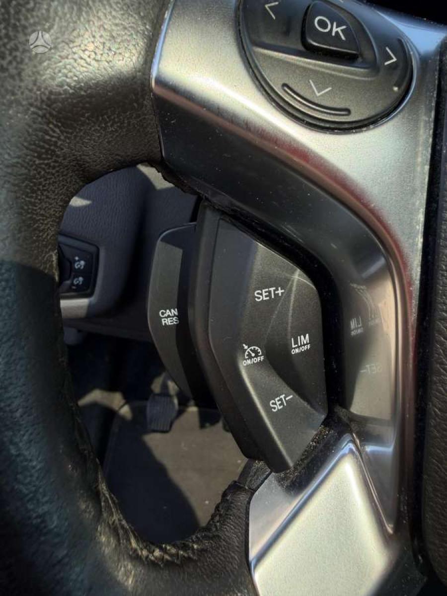 Pelēks Ford tourneo-connect 2016 Kauņa, ar dzinēja tilpumu 1.50 L un nobraukumu 369 tūkst. km par 3200 €, foto 21 vietnē AUTOMOTO.COM.LV