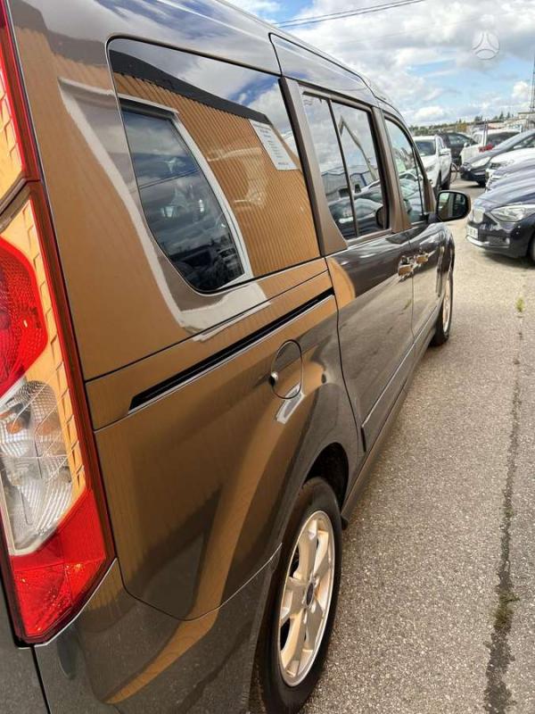 Pelēks Ford tourneo-connect 2017 Kauņa, ar dzinēja tilpumu 1.50 L un nobraukumu 242 tūkst. km par 7990 €, foto 5 vietnē AUTOMOTO.COM.LV