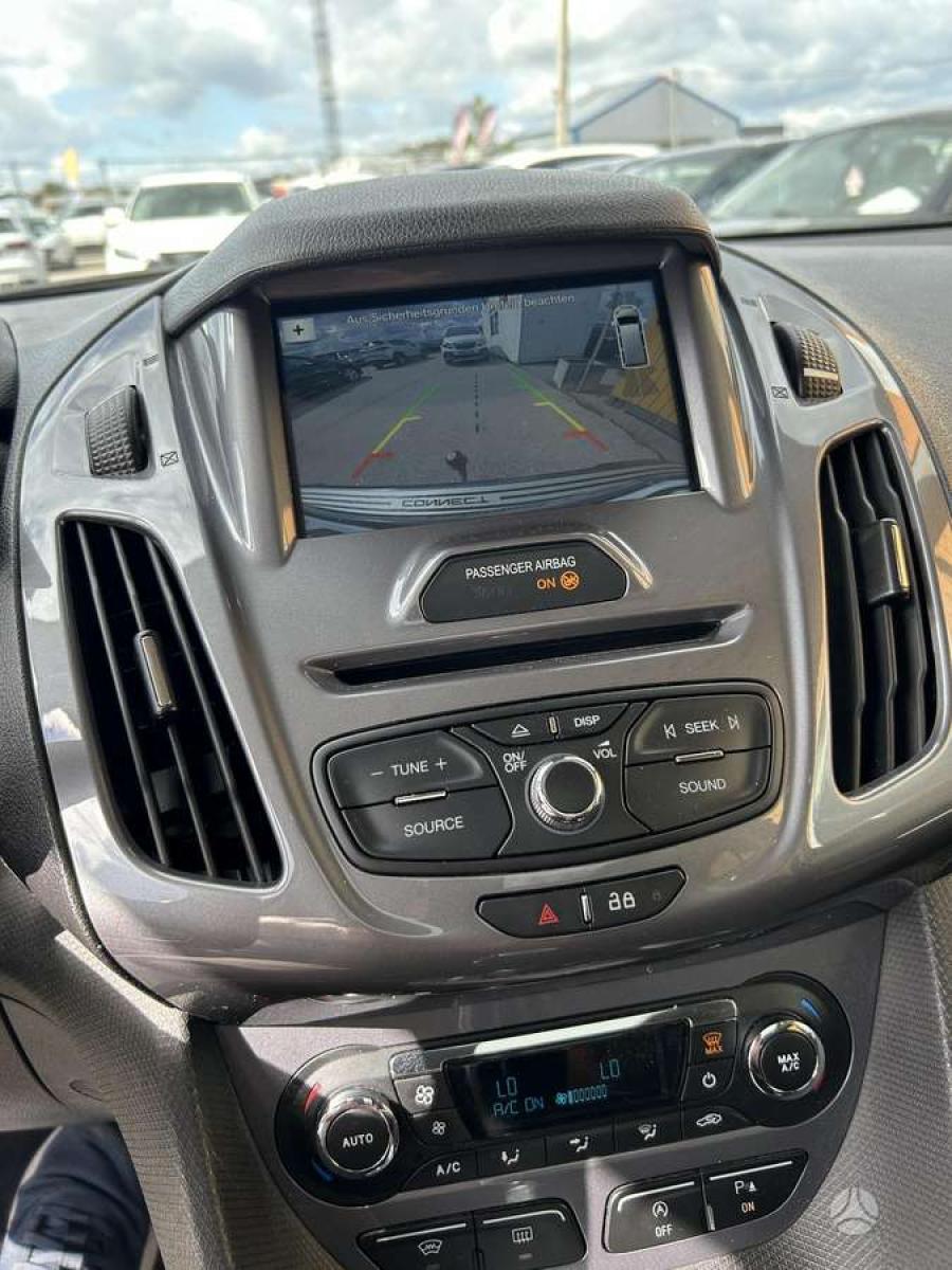 Pelēks Ford tourneo-connect 2017 Kauņa, ar dzinēja tilpumu 1.50 L un nobraukumu 242 tūkst. km par 7990 €, foto 10 vietnē AUTOMOTO.COM.LV