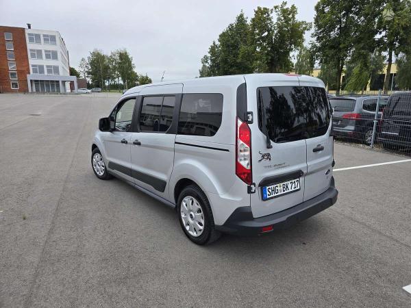 Pelēks Ford tourneo-connect 2017 Marijampole, ar dzinēja tilpumu 1.50 L un nobraukumu 260 tūkst. km par 6500 €, foto 7 vietnē AUTOMOTO.COM.LV