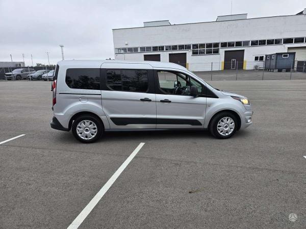Pelēks Ford tourneo-connect 2017 Marijampole, ar dzinēja tilpumu 1.50 L un nobraukumu 260 tūkst. km par 6500 €, foto 8 vietnē AUTOMOTO.COM.LV