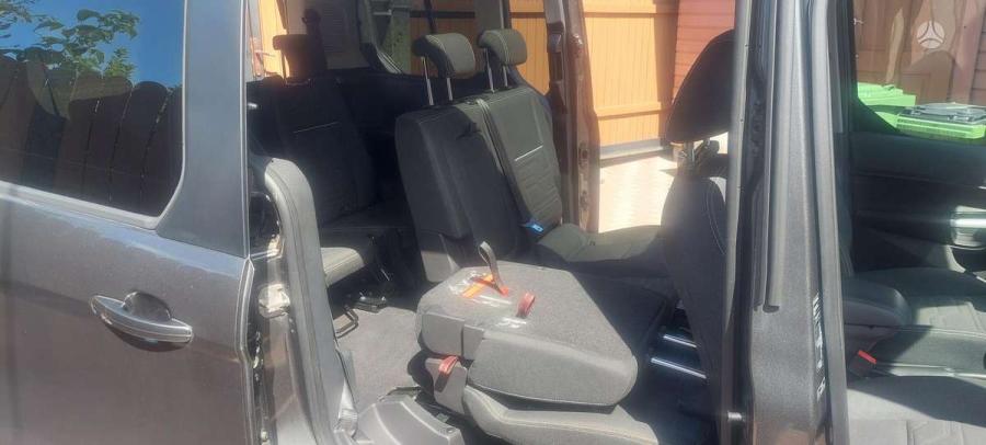Pelēks Ford tourneo-connect 2018 Kauņa, ar dzinēja tilpumu 1.50 L un nobraukumu 57 tūkst. km par 11350 €, foto 22 vietnē AUTOMOTO.COM.LV
