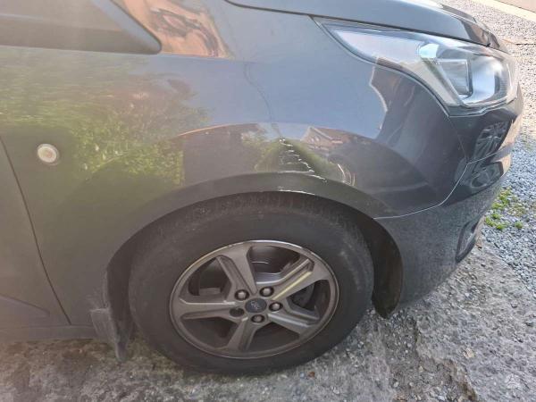 Grey Ford tourneo-connect 2019 in Kaunas, with an engine capacity of 1.00 L and mileage of 175 thousand km for 3650 €, photo 5 on AUTOMOTO.COM.LV