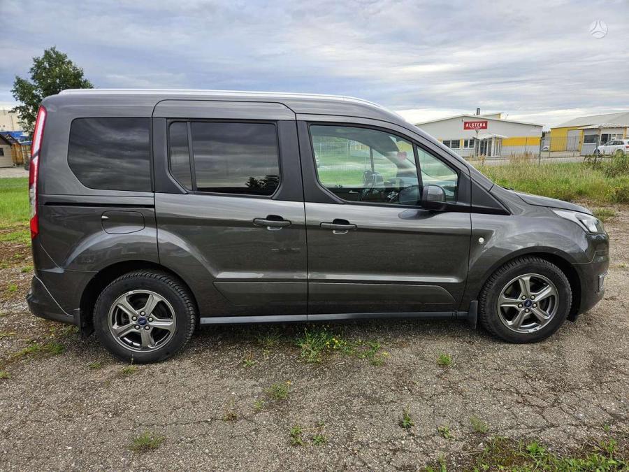 Pelēks Ford tourneo-connect 2020 Pasvalys, ar dzinēja tilpumu 1.50 L un nobraukumu 240 tūkst. km par 8750 €, foto 7 vietnē AUTOMOTO.COM.LV