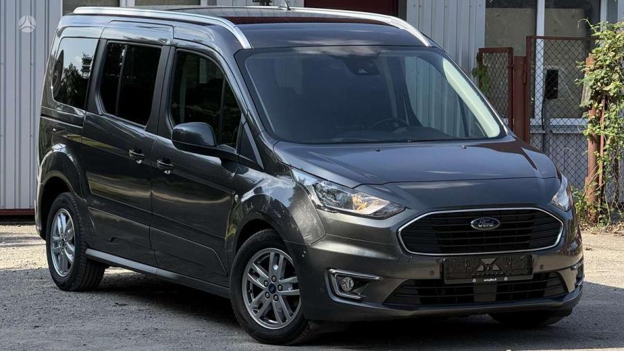 Grey Ford tourneo-connect 2021 in Ukmerge, with an engine capacity of 1.50 L and mileage of 192 thousand km for 11950 €, photo 1 on AUTOMOTO.COM.LV