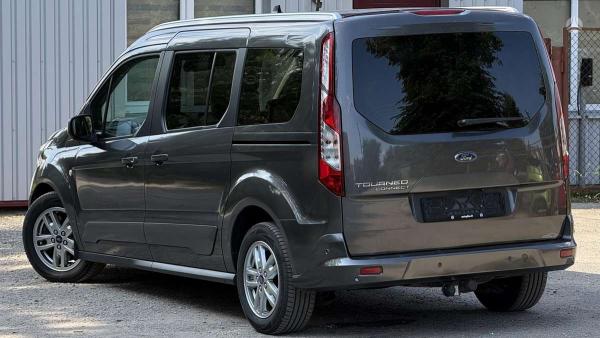 Grey Ford tourneo-connect 2021 in Ukmerge, with an engine capacity of 1.50 L and mileage of 192 thousand km for 11950 €, photo 4 on AUTOMOTO.COM.LV