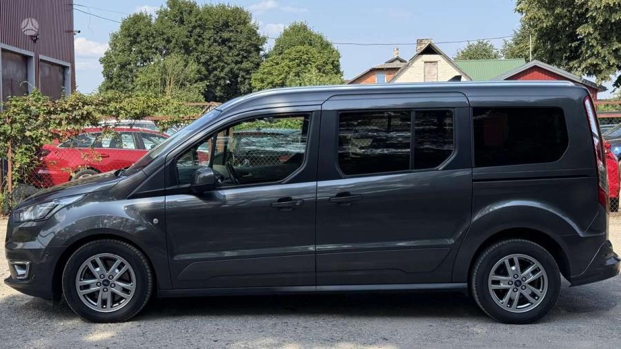 Grey Ford tourneo-connect 2021 in Ukmerge, with an engine capacity of 1.50 L and mileage of 192 thousand km for 11950 €, photo 7 on AUTOMOTO.COM.LV