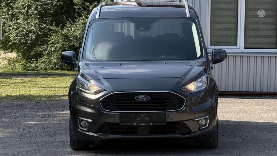 Grey Ford tourneo-connect 2021 in Ukmerge, with an engine capacity of 1.50 L and mileage of 192 thousand km for 11950 €, photo 8 on AUTOMOTO.COM.LV