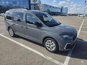 Grey Ford tourneo-connect 2024 in Vilnius, with an engine capacity of 1.50 L and mileage of 87 thousand km for 24500 €, photo 7 on AUTOMOTO.COM.LV