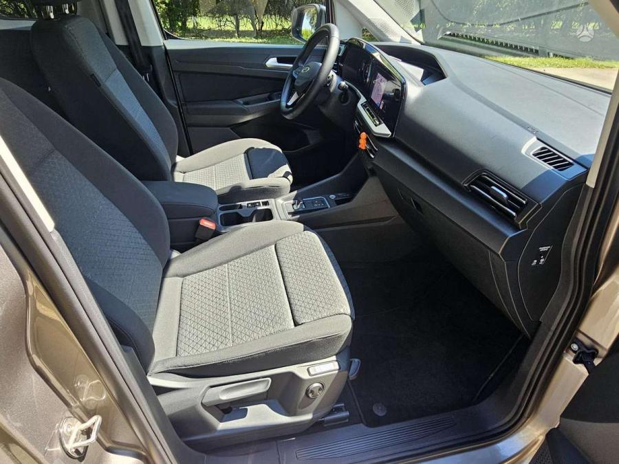 Pelēks Ford tourneo-connect 2025 Kauņa, ar dzinēja tilpumu 1.97 L un nobraukumu 12 tūkst. km par 26600 €, foto 16 vietnē AUTOMOTO.COM.LV