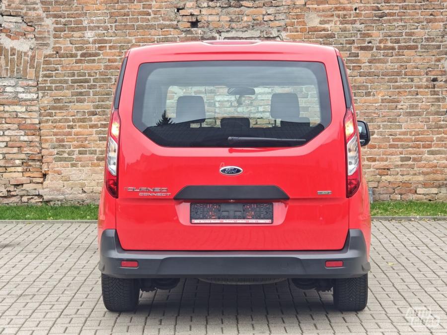 Red Ford tourneo-connect 2014 in Vilnius, with an engine capacity of 1.00 L and mileage of 143 thousand km for 3899 €, photo 8 on AUTOMOTO.COM.LV