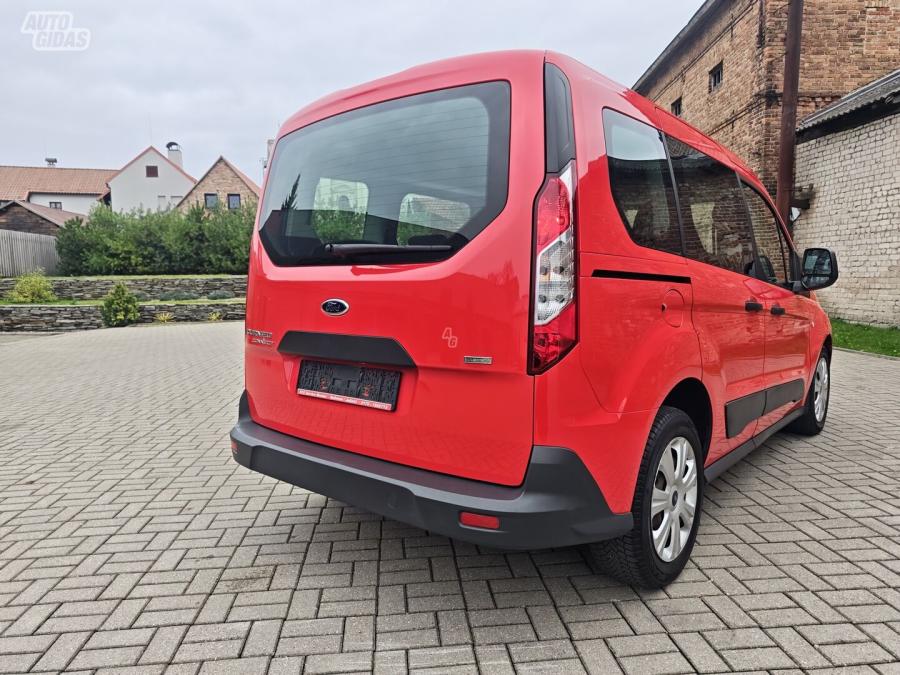 Red Ford tourneo-connect 2014 in Vilnius, with an engine capacity of 1.00 L and mileage of 143 thousand km for 3899 €, photo 11 on AUTOMOTO.COM.LV