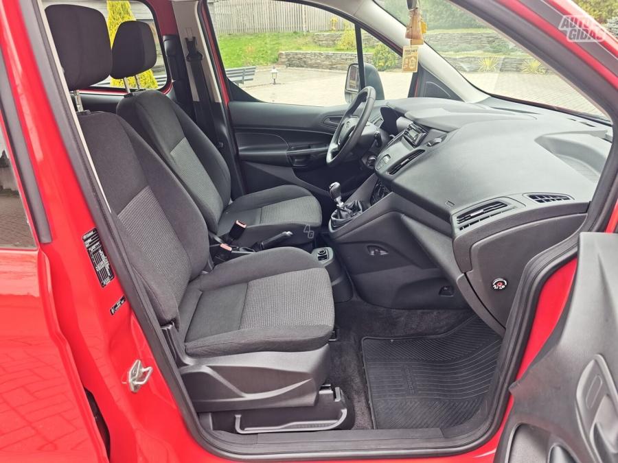 Red Ford tourneo-connect 2014 in Vilnius, with an engine capacity of 1.00 L and mileage of 143 thousand km for 3899 €, photo 24 on AUTOMOTO.COM.LV