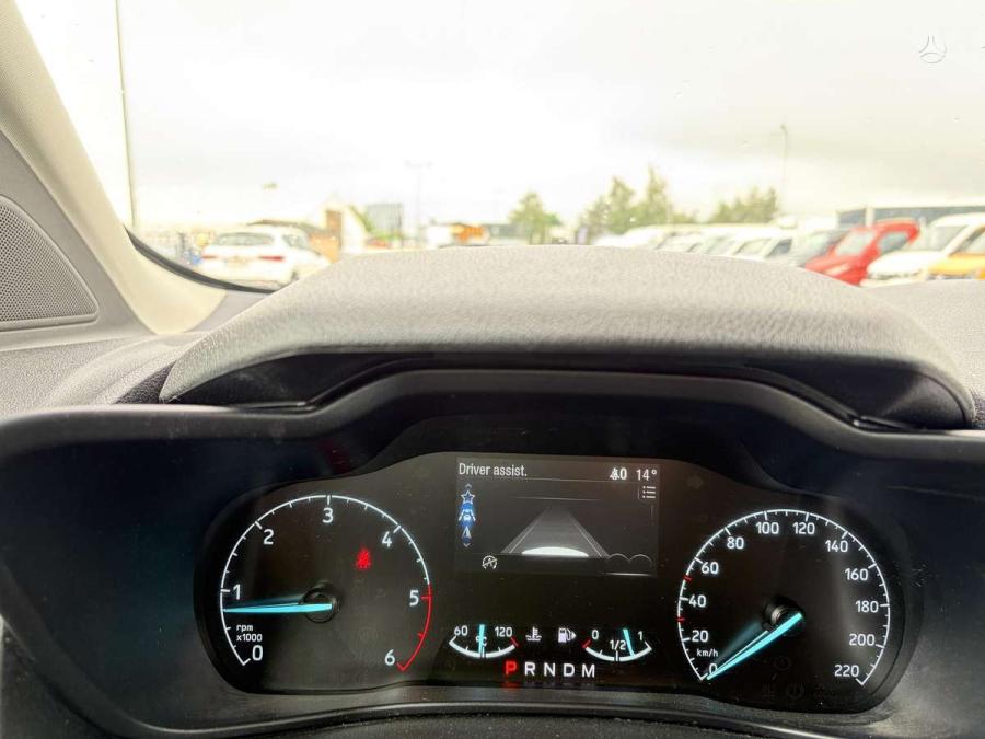 White Ford tourneo-connect 2021 in Vilnius, with an engine capacity of 1.50 L and mileage of 116 thousand km for 16900 €, photo 27 on AUTOMOTO.COM.LV