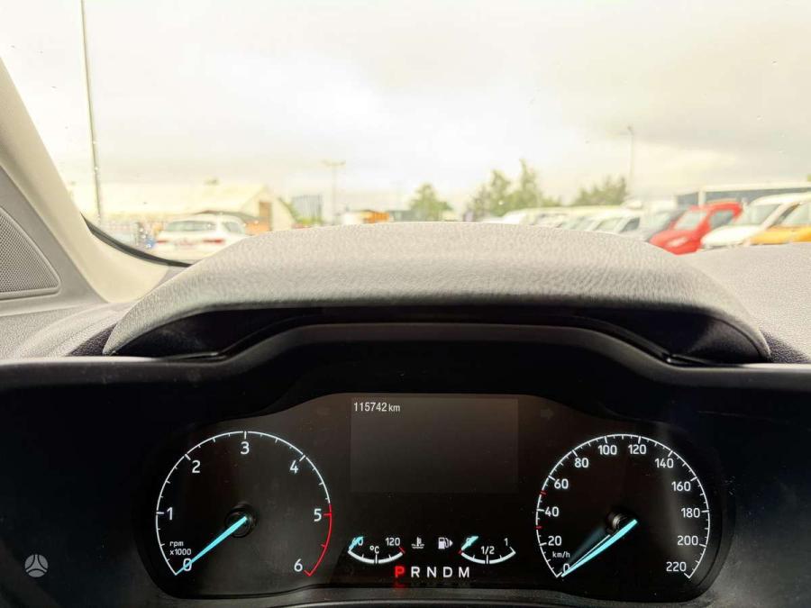 White Ford tourneo-connect 2021 in Vilnius, with an engine capacity of 1.50 L and mileage of 116 thousand km for 16900 €, photo 29 on AUTOMOTO.COM.LV