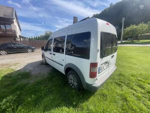 White Ford tourneo-connect 2008 in Kaunas, with an engine capacity of 1.75 L and mileage of 255 thousand km for 3500 €, photo 4 on AUTOMOTO.COM.LV