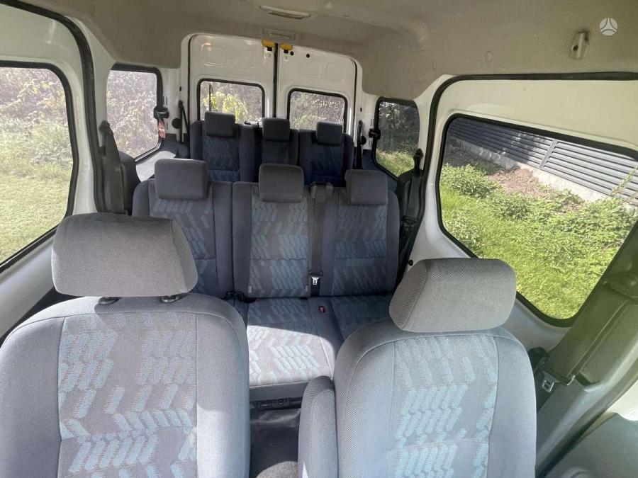 White Ford tourneo-connect 2008 in Kaunas, with an engine capacity of 1.75 L and mileage of 255 thousand km for 3500 €, photo 10 on AUTOMOTO.COM.LV