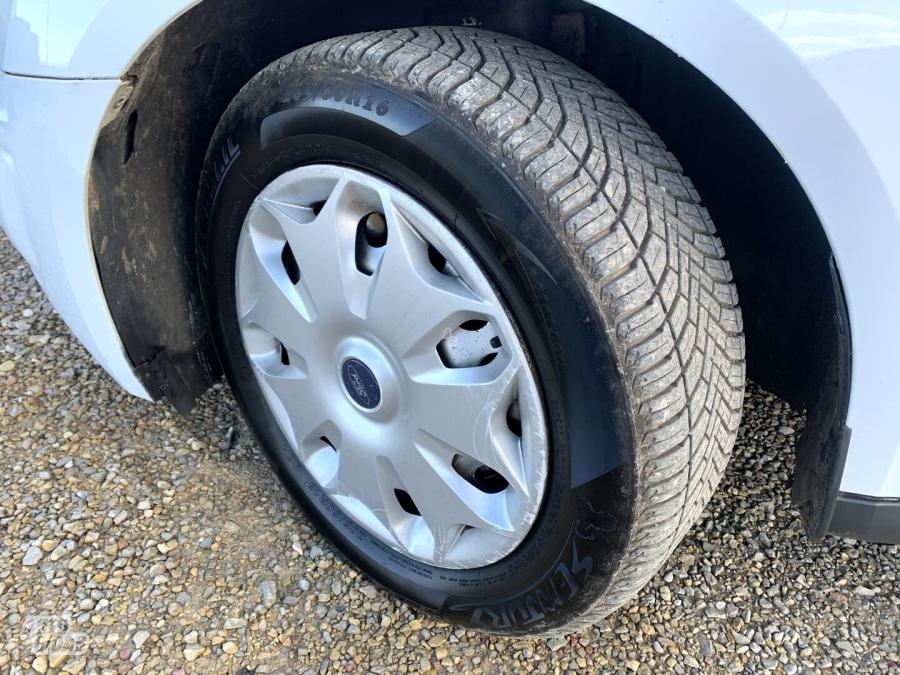 Balts Ford tourneo-connect 2014 Kauņa, ar dzinēja tilpumu 1.60 L un nobraukumu 264 tūkst. km par 5699 €, foto 34 vietnē AUTOMOTO.COM.LV