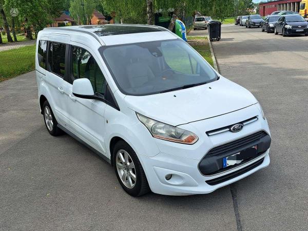 White Ford tourneo-connect 2014 in Taurage, with an engine capacity of 1.56 L and mileage of 250 thousand km for 5800 €, photo 2 on AUTOMOTO.COM.LV