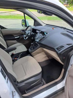 Balts Ford tourneo-connect 2014 Tauragė, ar dzinēja tilpumu 1.56 L un nobraukumu 250 tūkst. km par 5800 €, foto 8 vietnē AUTOMOTO.COM.LV