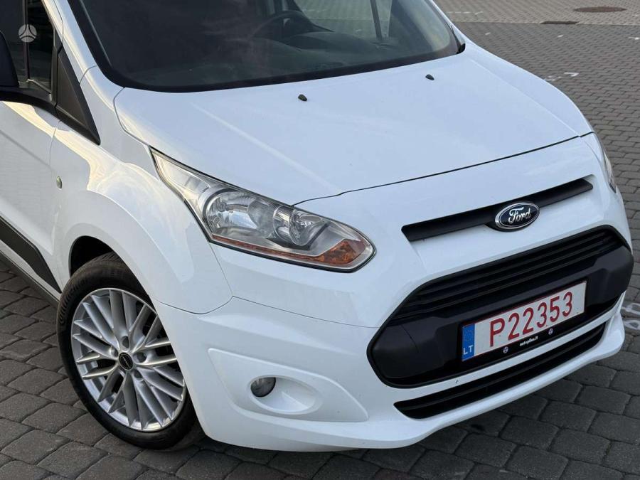 White Ford tourneo-connect 2014 in Raseiniai, with an engine capacity of 1.56 L and mileage of 211 thousand km for 6999 €, photo 7 on AUTOMOTO.COM.LV